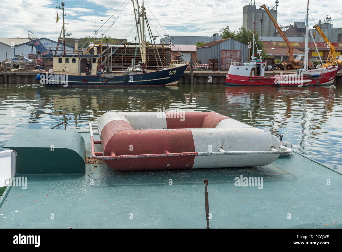 Boot auf einem kai hi-res stock photography and images - Alamy