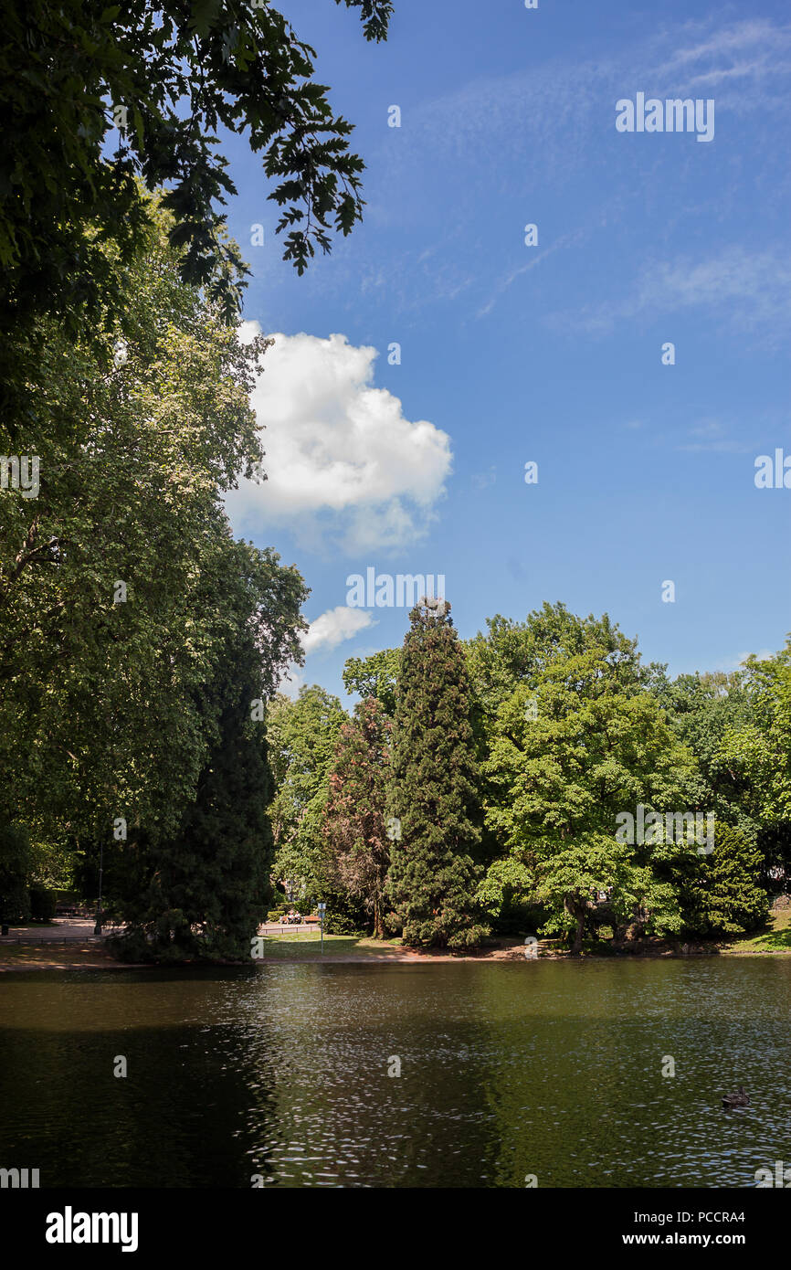 Beautiful park scene in the Volksgarten Park in Cologne, Germany Stock ...