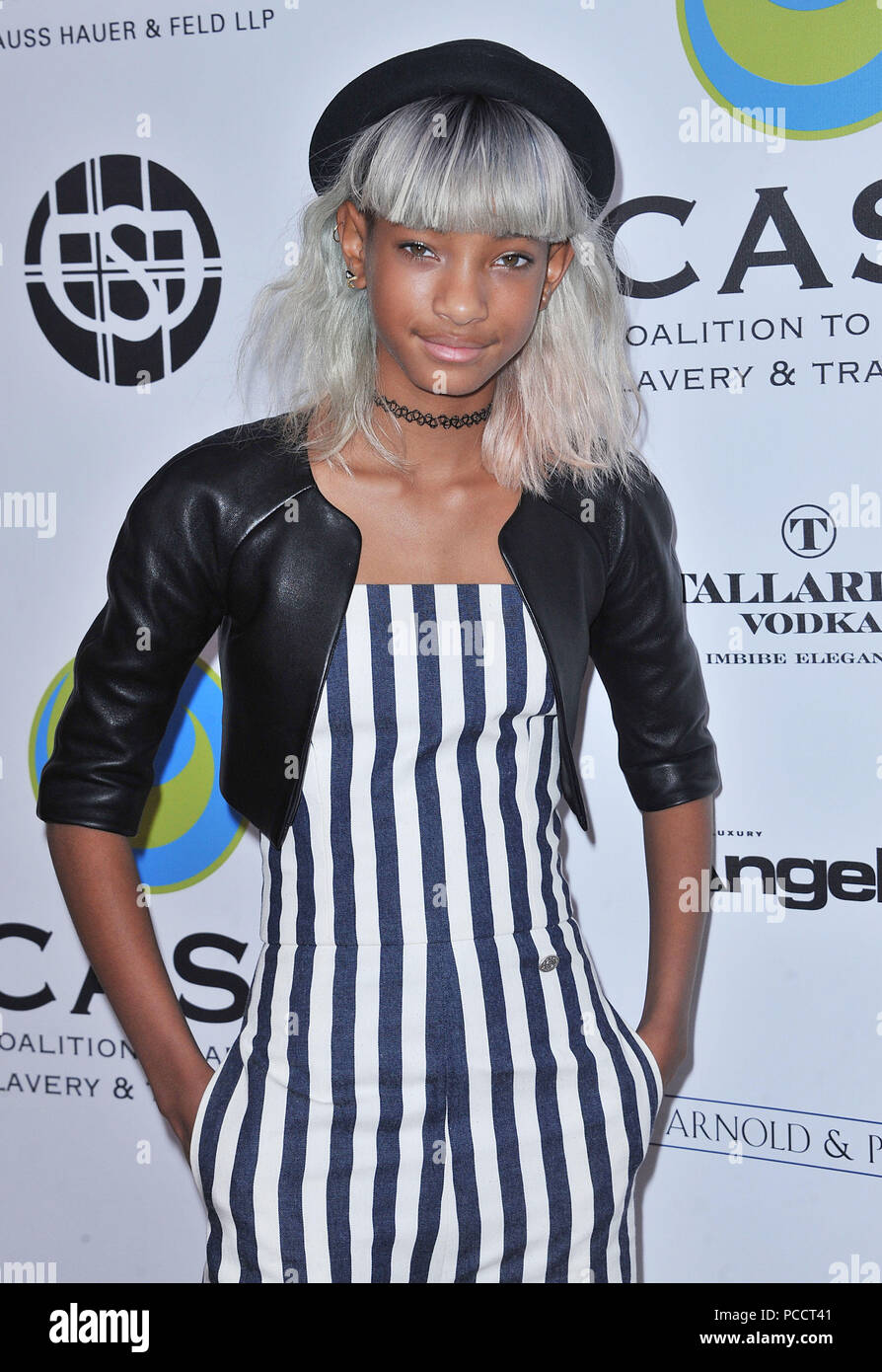 Willow smith 143 red carpet event hi-res stock photography and images ...