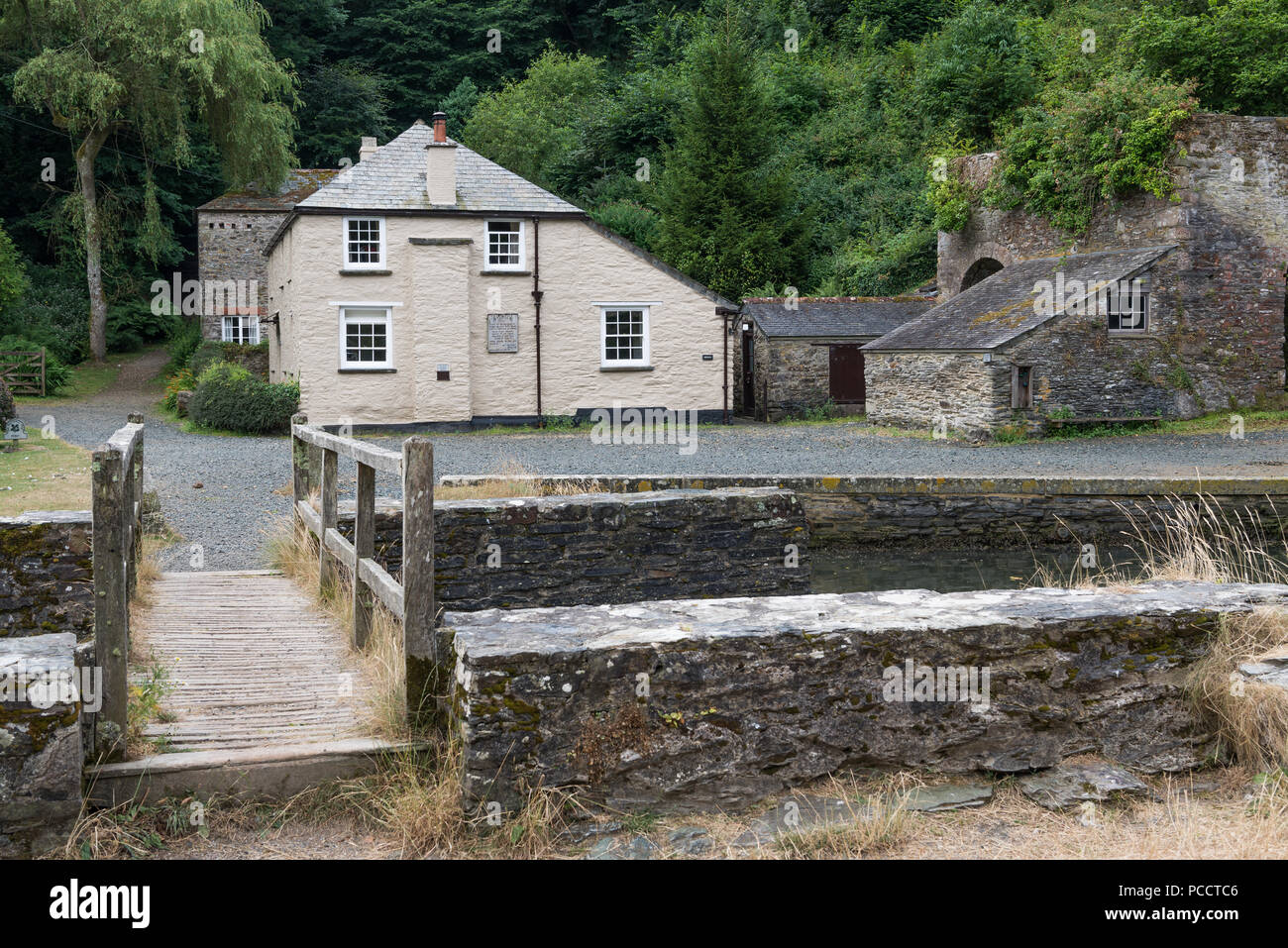 Pont cornwall hi-res stock photography and images - Alamy
