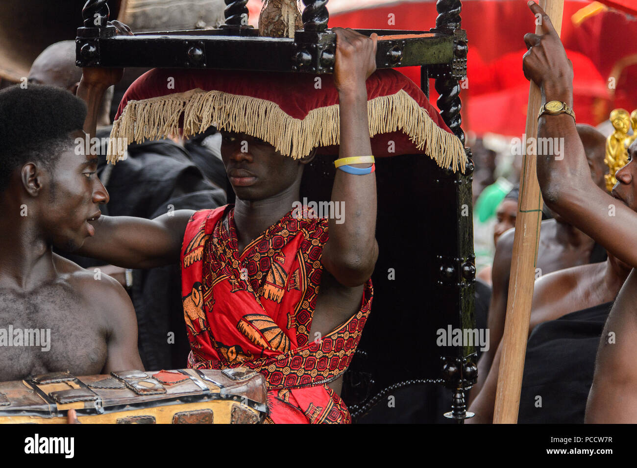 Royal chair ghana hi-res stock photography and images - Alamy