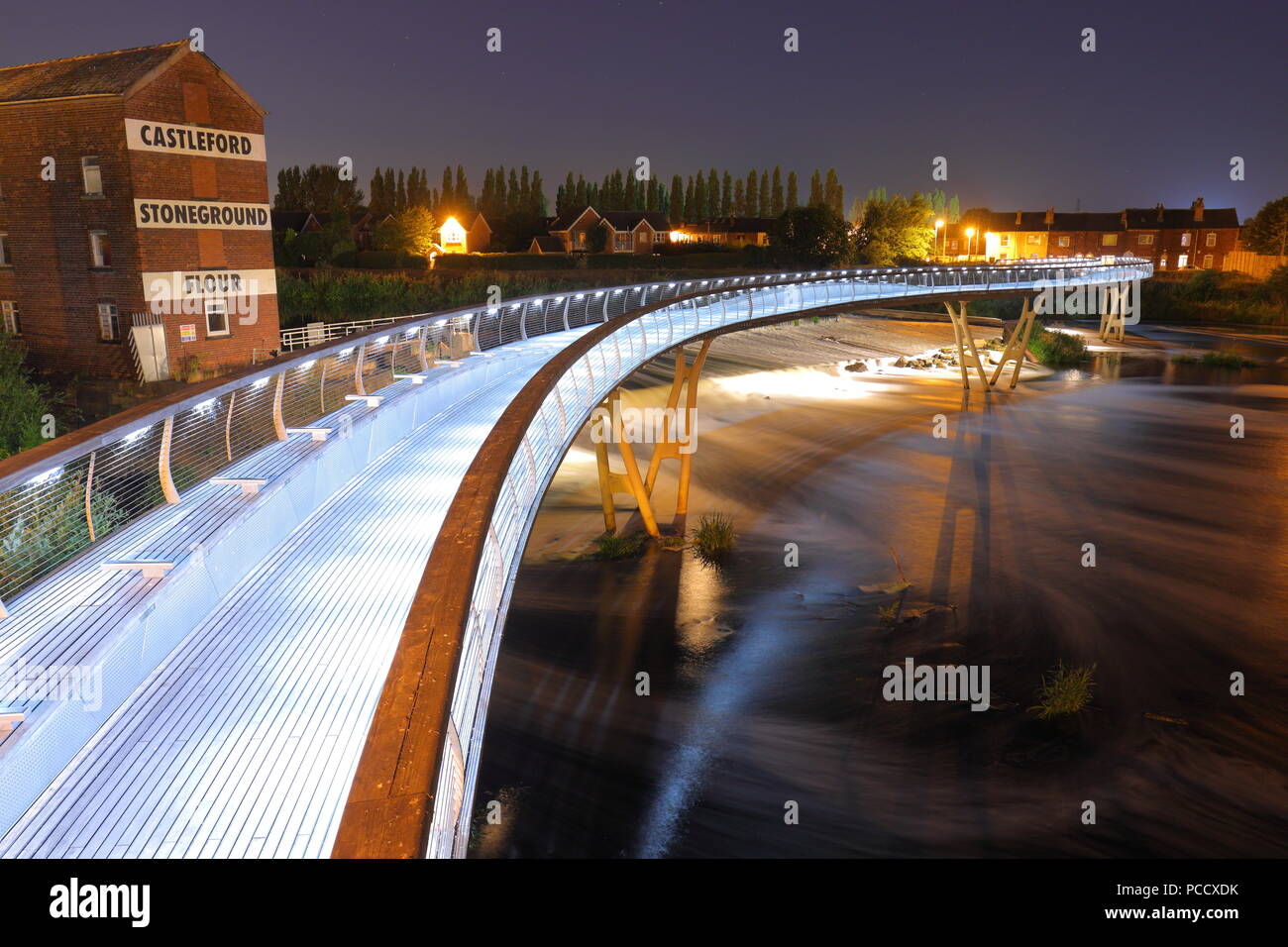 The Millennium Bridge over the River Aire in Castleford at night Stock ...