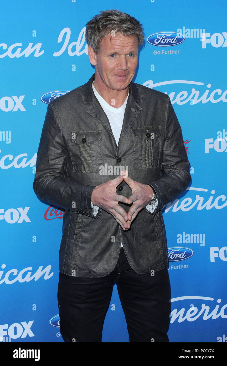 Gordon ramsay _30 red carpet event hi-res stock photography and images ...