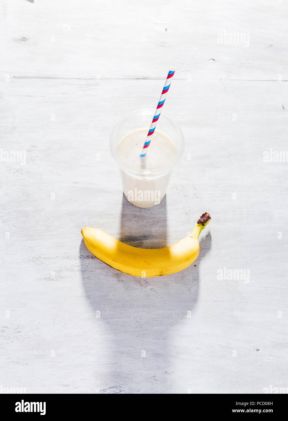 Big milkshake hi-res stock photography and images - Alamy