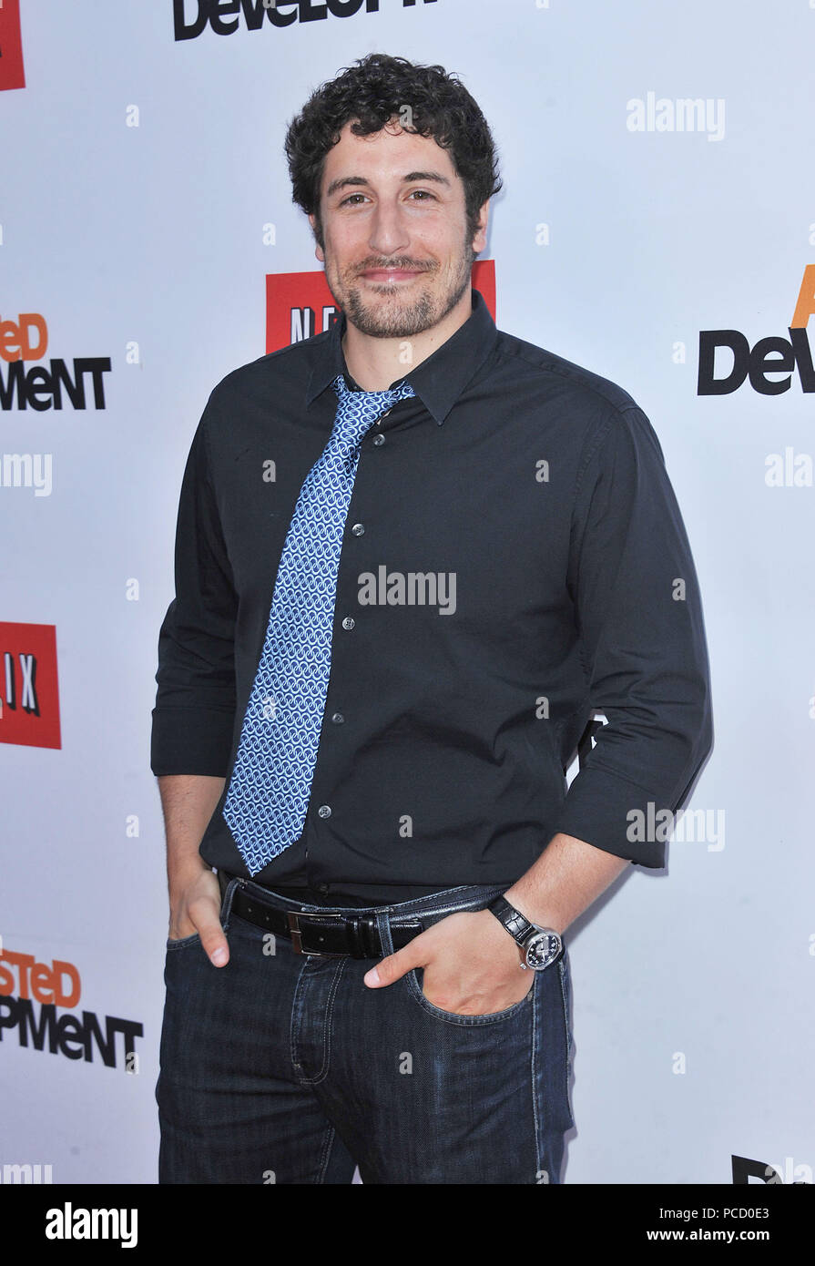 Jason biggs red carpet event hi-res stock photography and images - Alamy