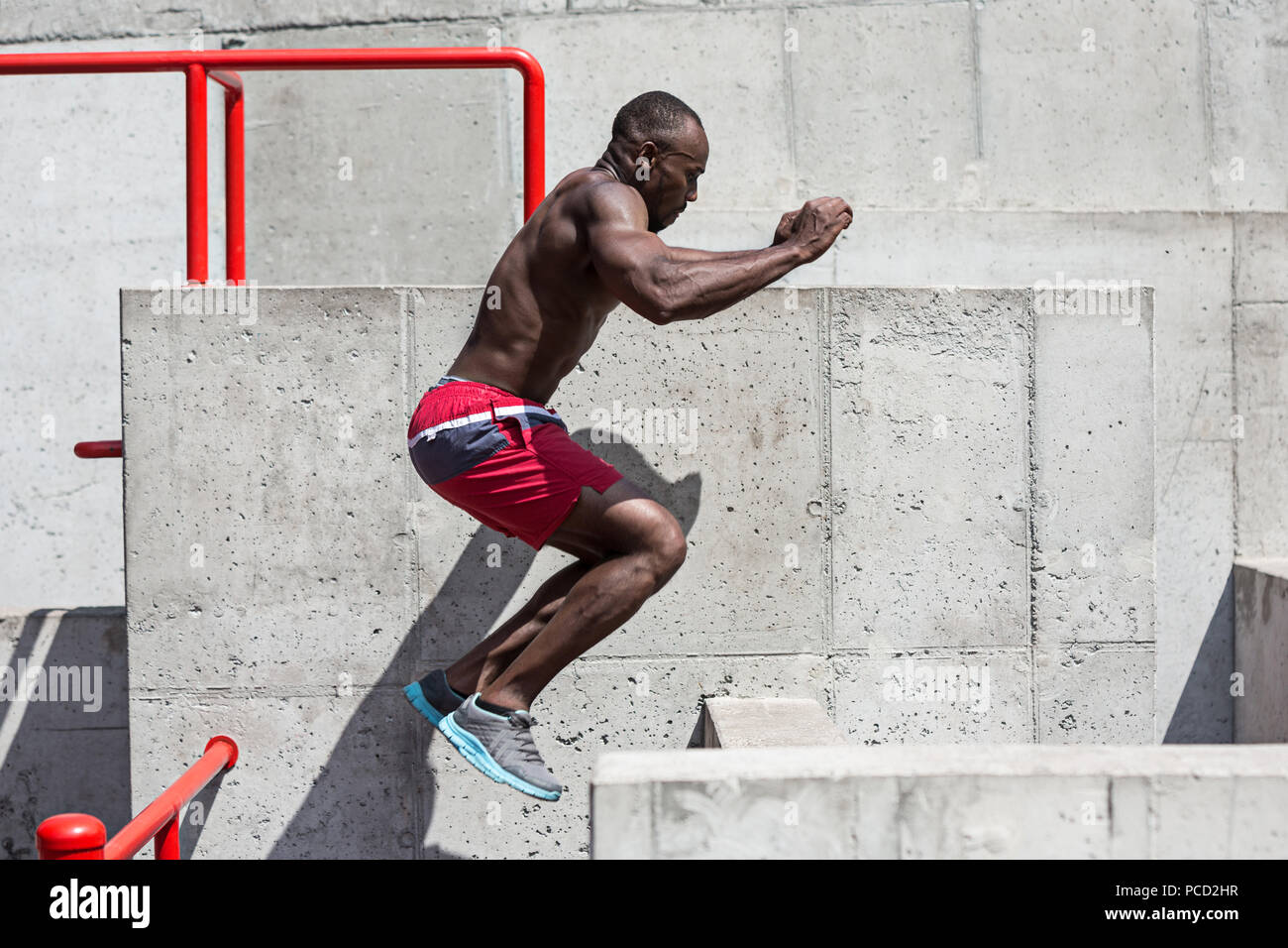 Afro athlete doing pull hi-res stock photography and images - Alamy