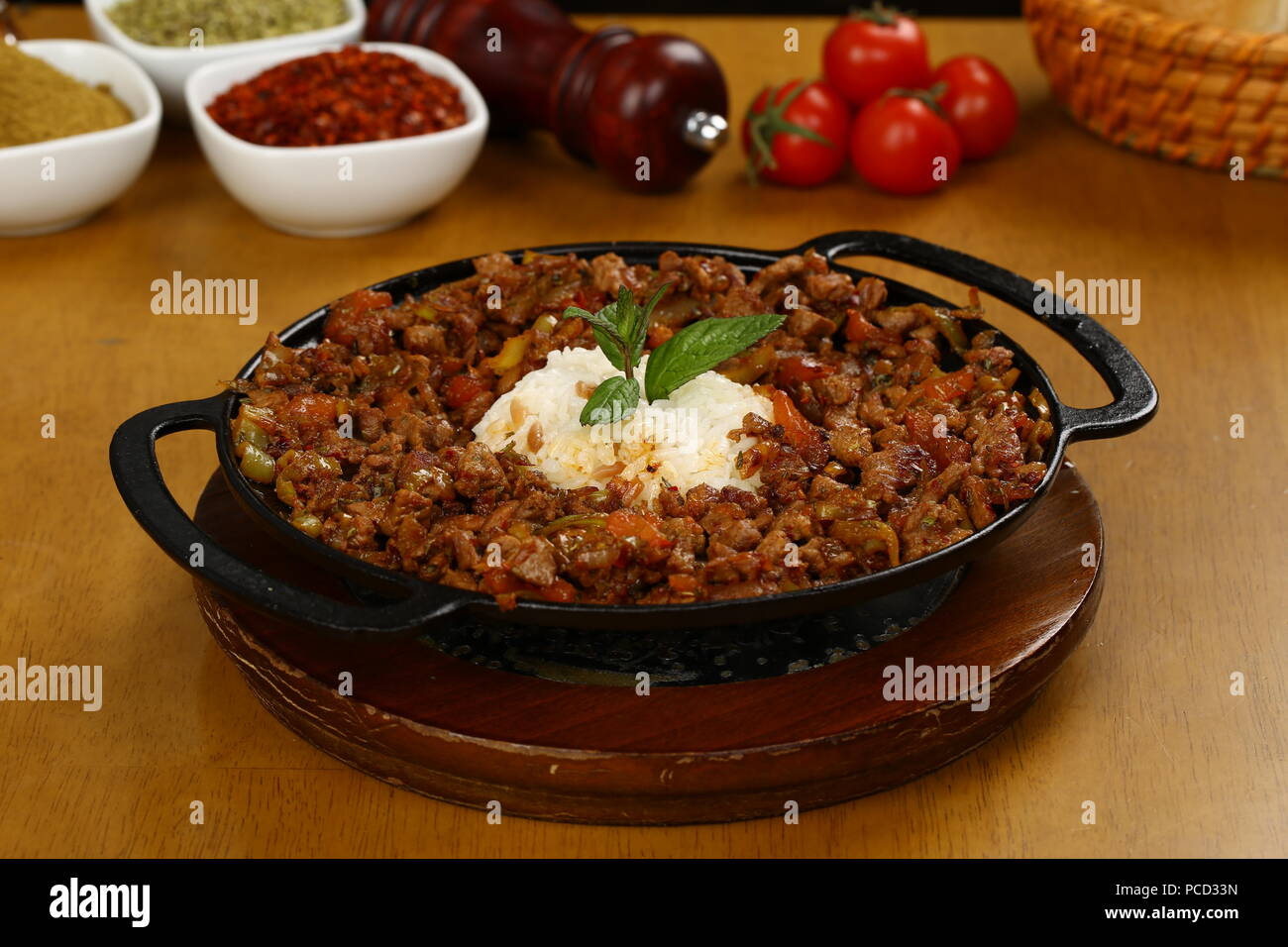 Meat Saute - Turkish Sac Kavurma Stock Photo - Alamy