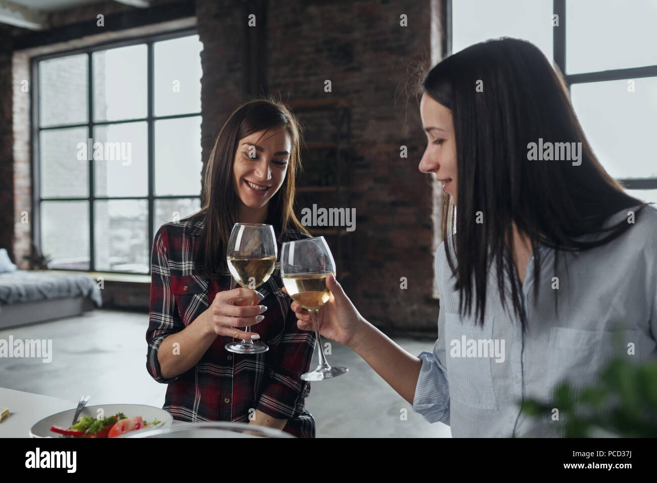 Two people having dinner hi-res stock photography and images - Alamy