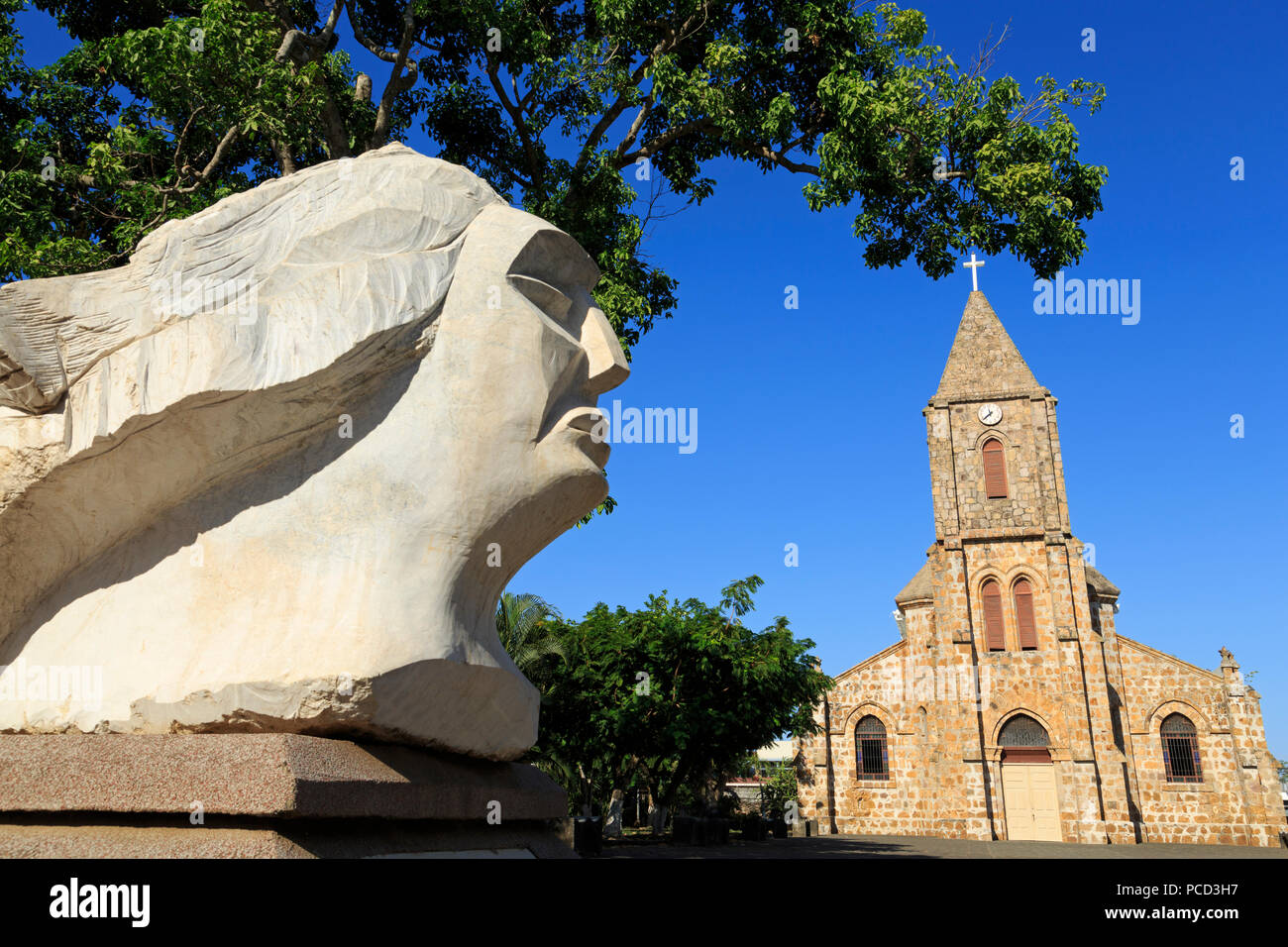 Sculpture by Francisco Martinez and Cathedral, Puntarenas City, Costa ...