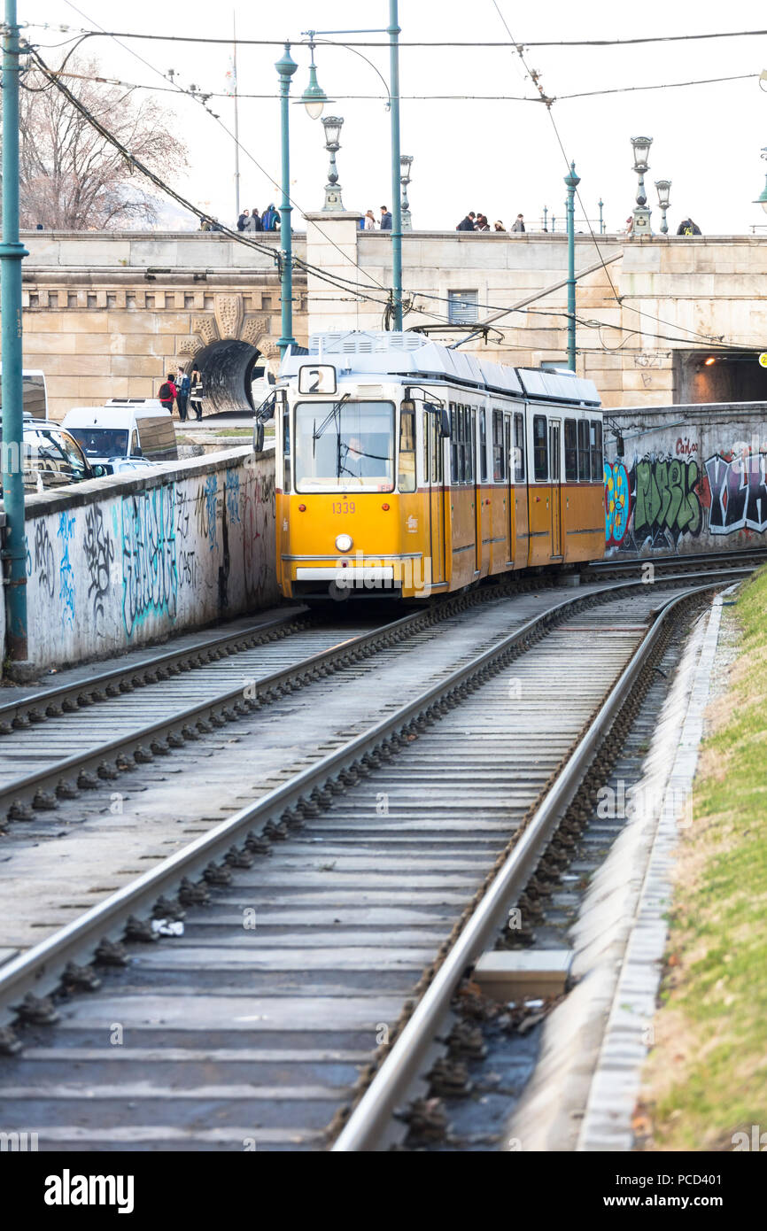 Yellow tram budapest hi-res stock photography and images - Alamy