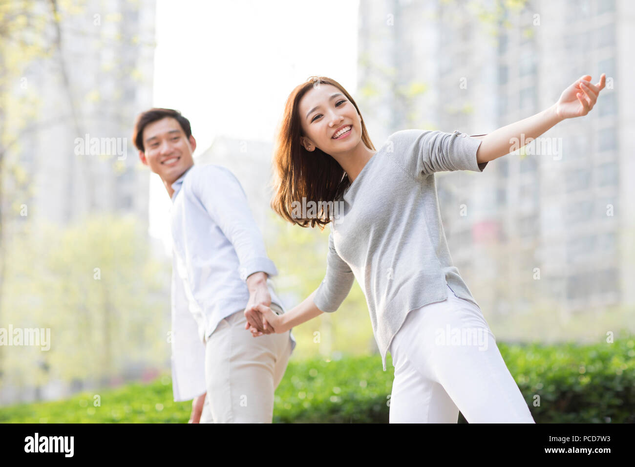 Happy young Chinese couple Stock Photo - Alamy