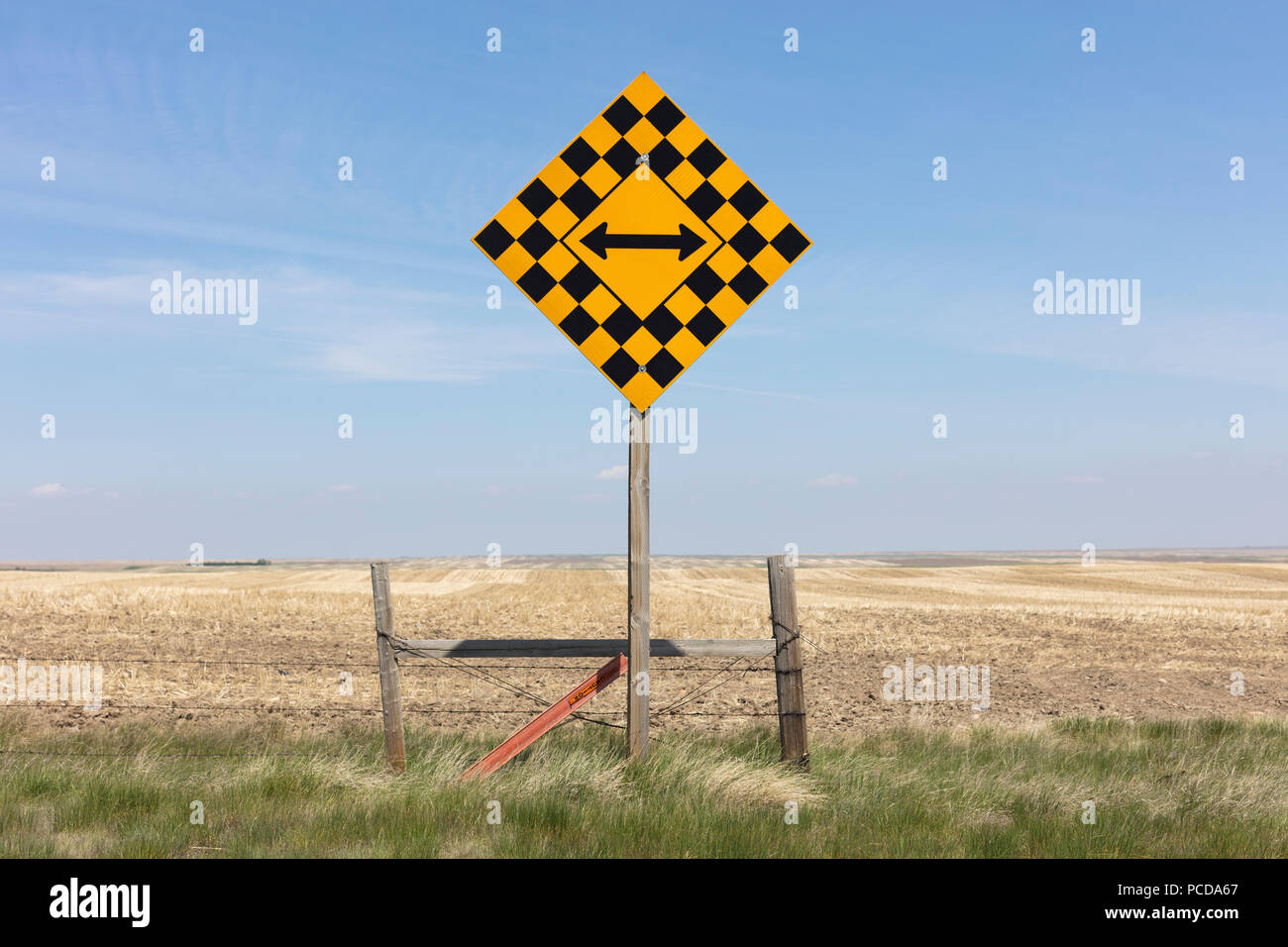 Orthographic arrow hi-res stock photography and images - Alamy