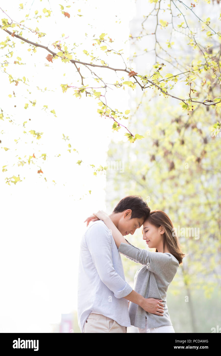 Happy young Chinese couple Stock Photo - Alamy