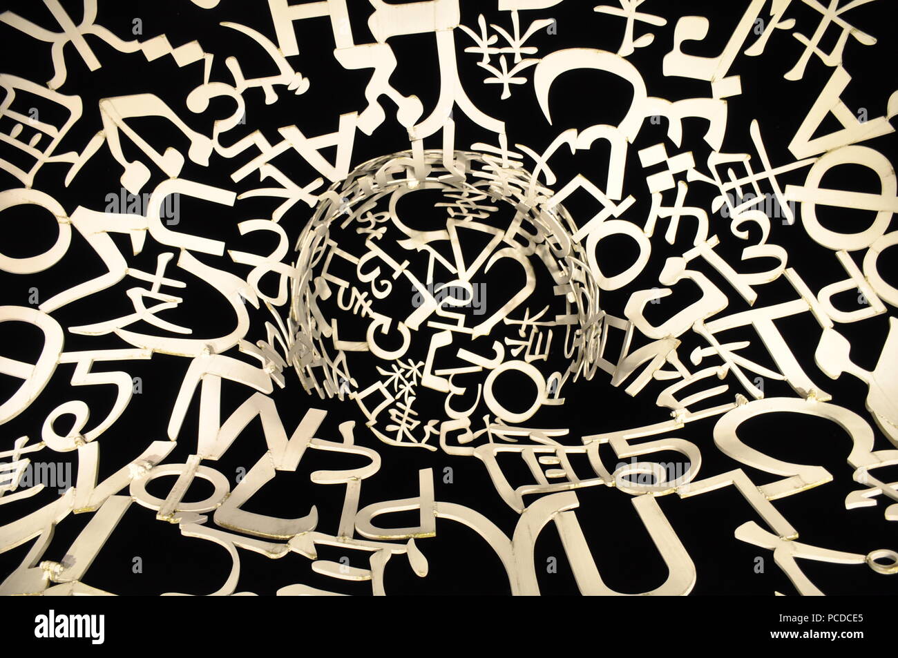 Body of Knowledge by Jaume Plensa, Goethe University Frankfurt, Germany ...