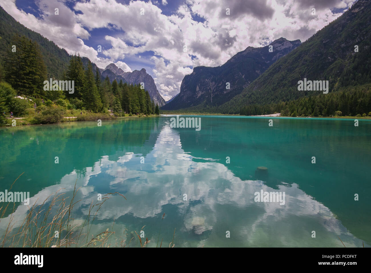 View of the famous Toblacher see lake in Italy Stock Photo - Alamy