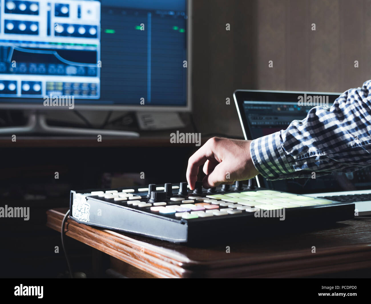 Digital music score hi-res stock photography and images - Alamy