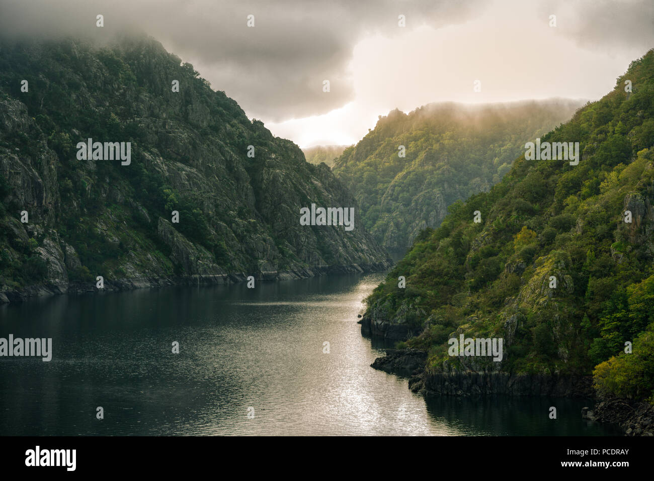 The sil rivers and the cliffs of the canyon, Ribeira Sacra, Galicia ...