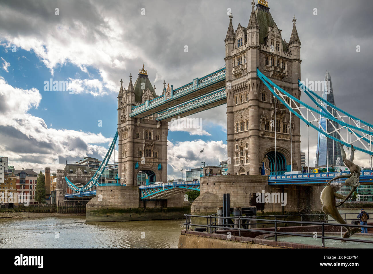 Storm clouds over Tower Bridge Stock Photo - Alamy