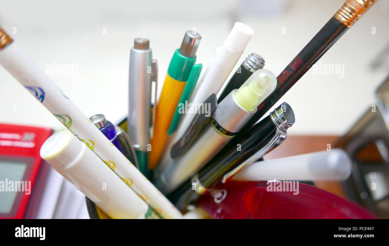 Container of pens hi-res stock photography and images - Alamy