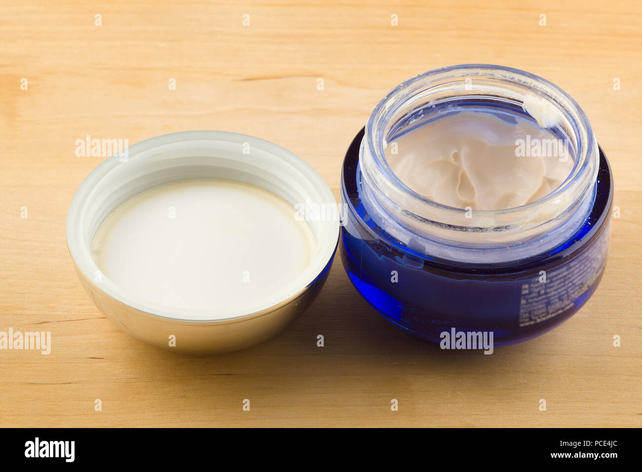 white medical cream in a close-up container Stock Photo - Alamy