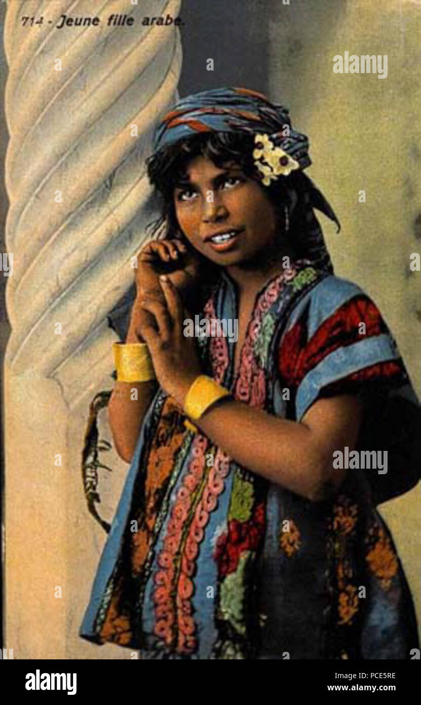 Fille arabe hi-res stock photography and images - Alamy