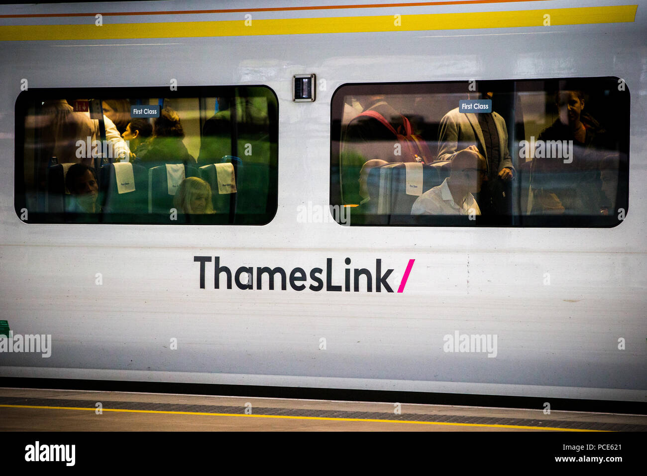 Govia thameslink hi-res stock photography and images - Alamy