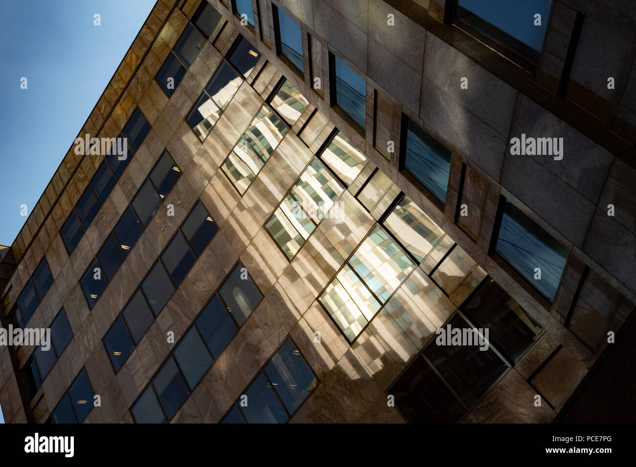 Office block london england hi-res stock photography and images - Alamy