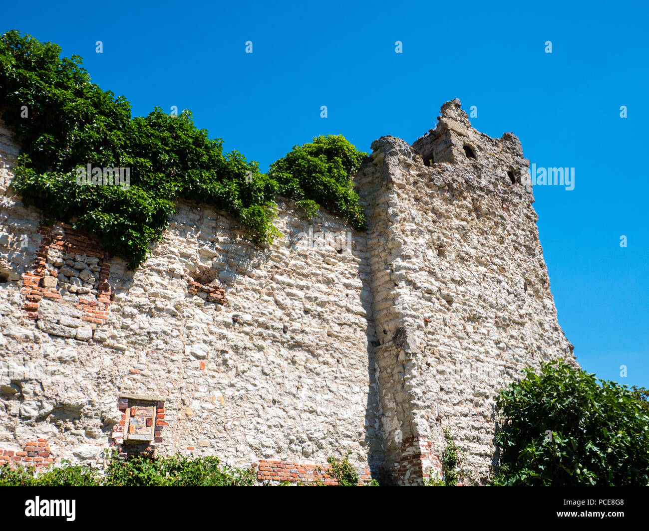 Wallingford castle hi-res stock photography and images - Alamy