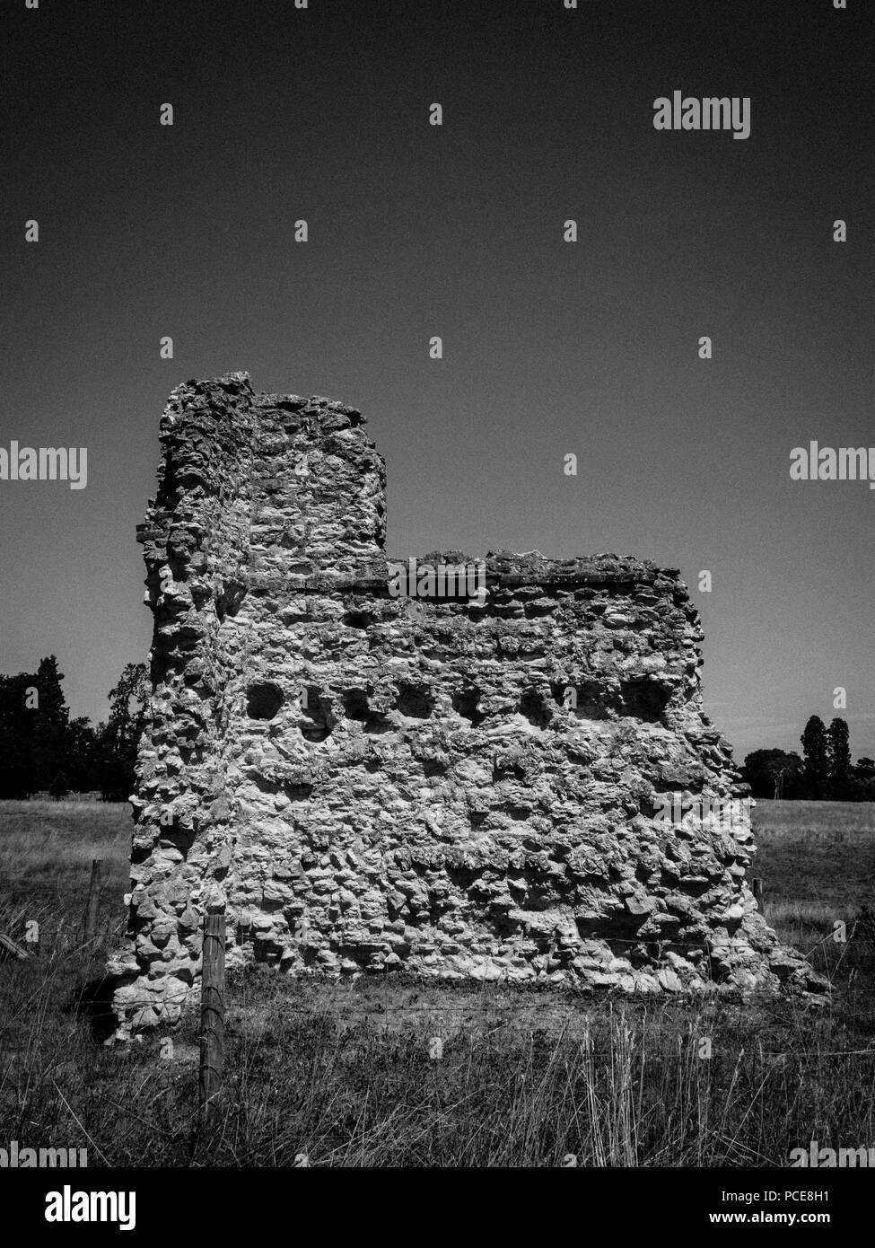 Black and White Ruins, Wallingford Castle, Wallingford, Oxfordshire ...
