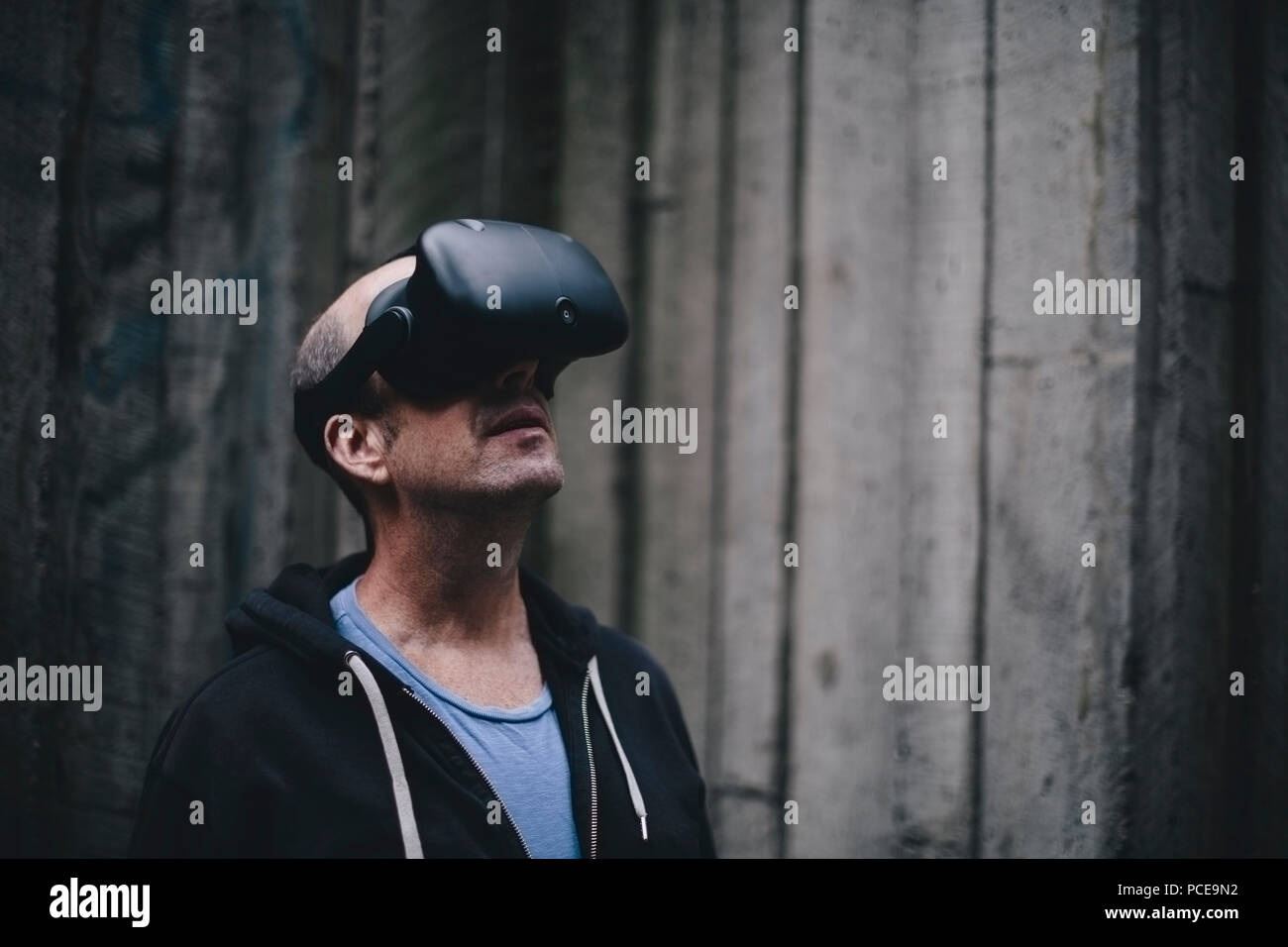 Virtual world exploration hi-res stock photography and images - Alamy