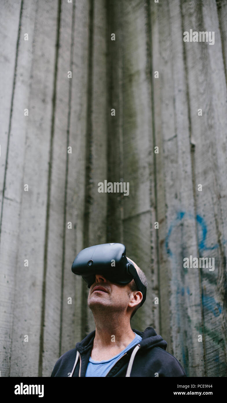 Virtual world exploration hi-res stock photography and images - Alamy