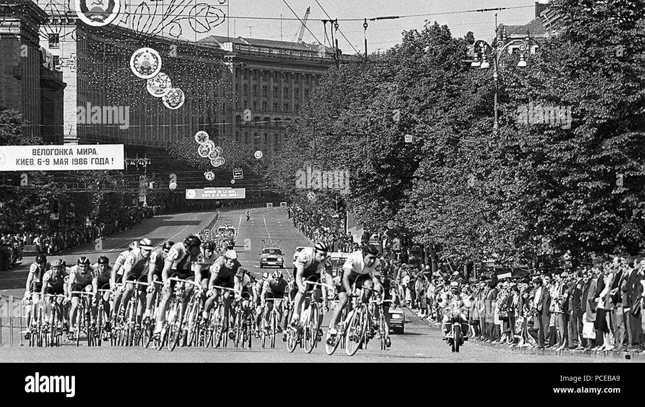 1986 race hi-res stock photography and images - Alamy