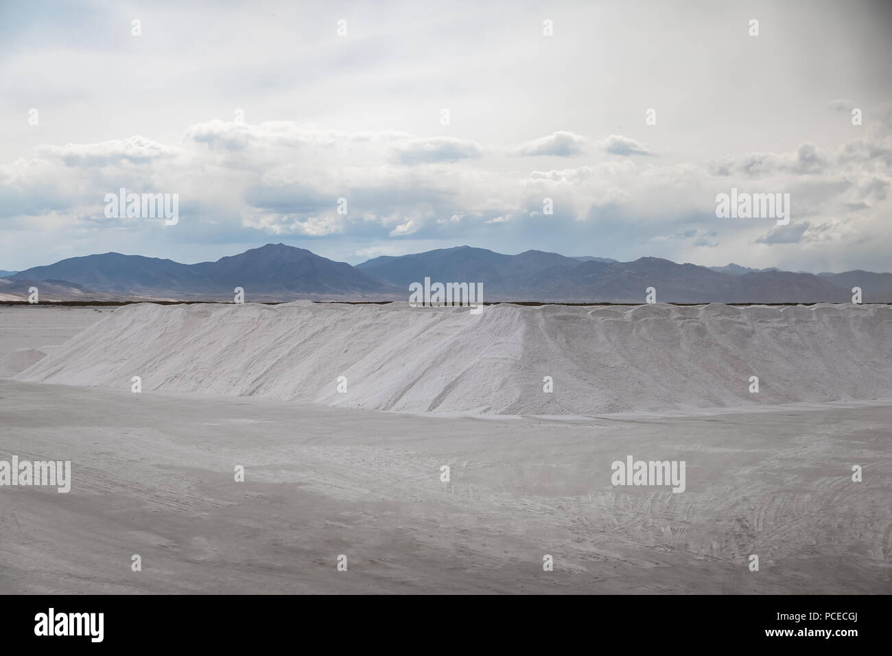 Salt flats texture hi-res stock photography and images - Alamy