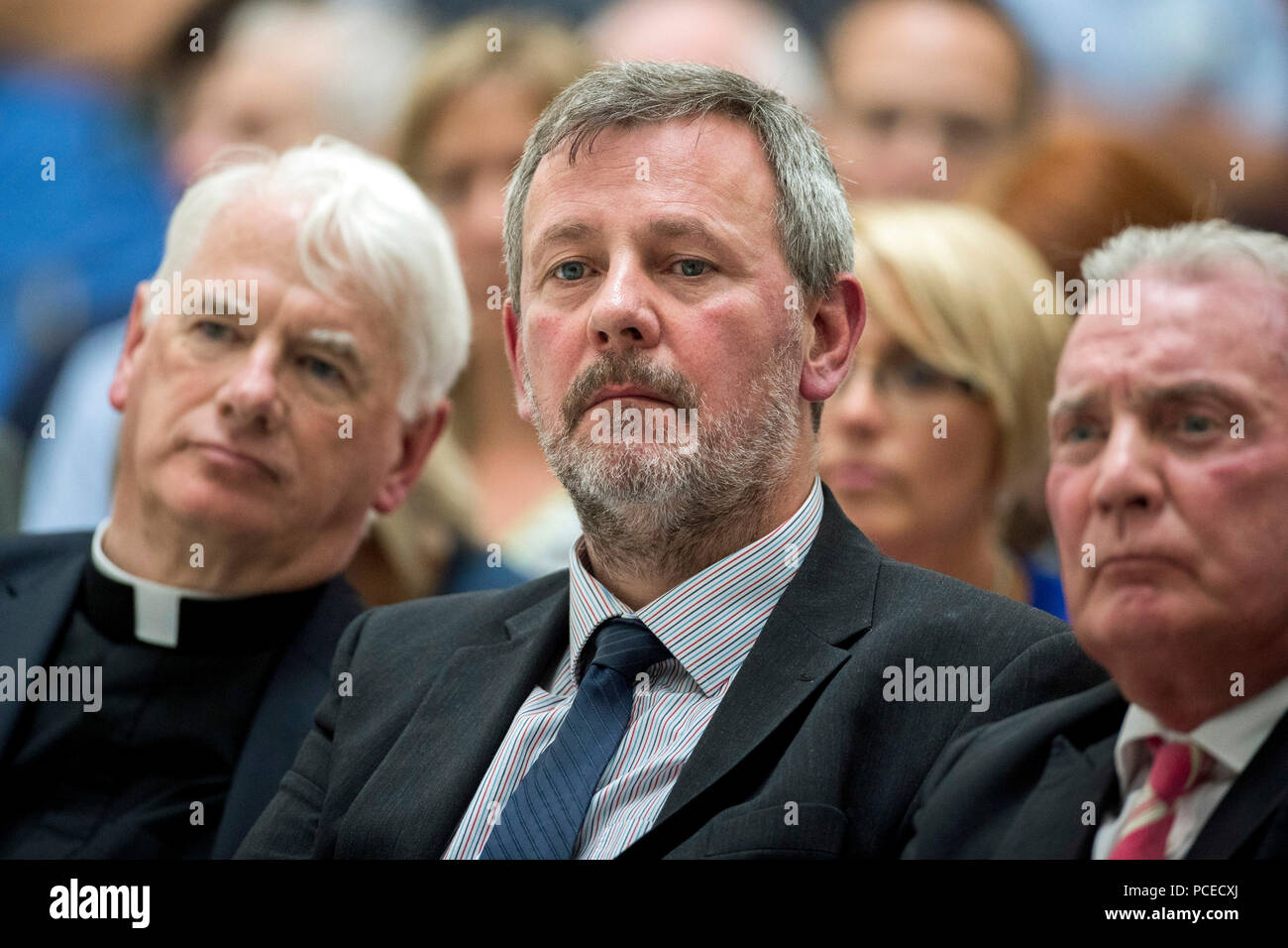 Richard pengelly centre hi-res stock photography and images - Alamy