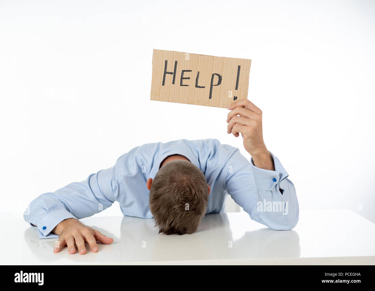 Help desk cardboard hi-res stock photography and images - Alamy