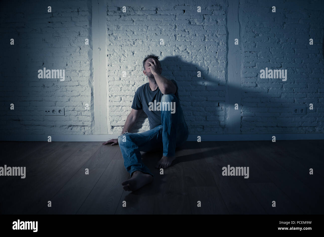Lonely loneliness depressed depression hi-res stock photography and ...