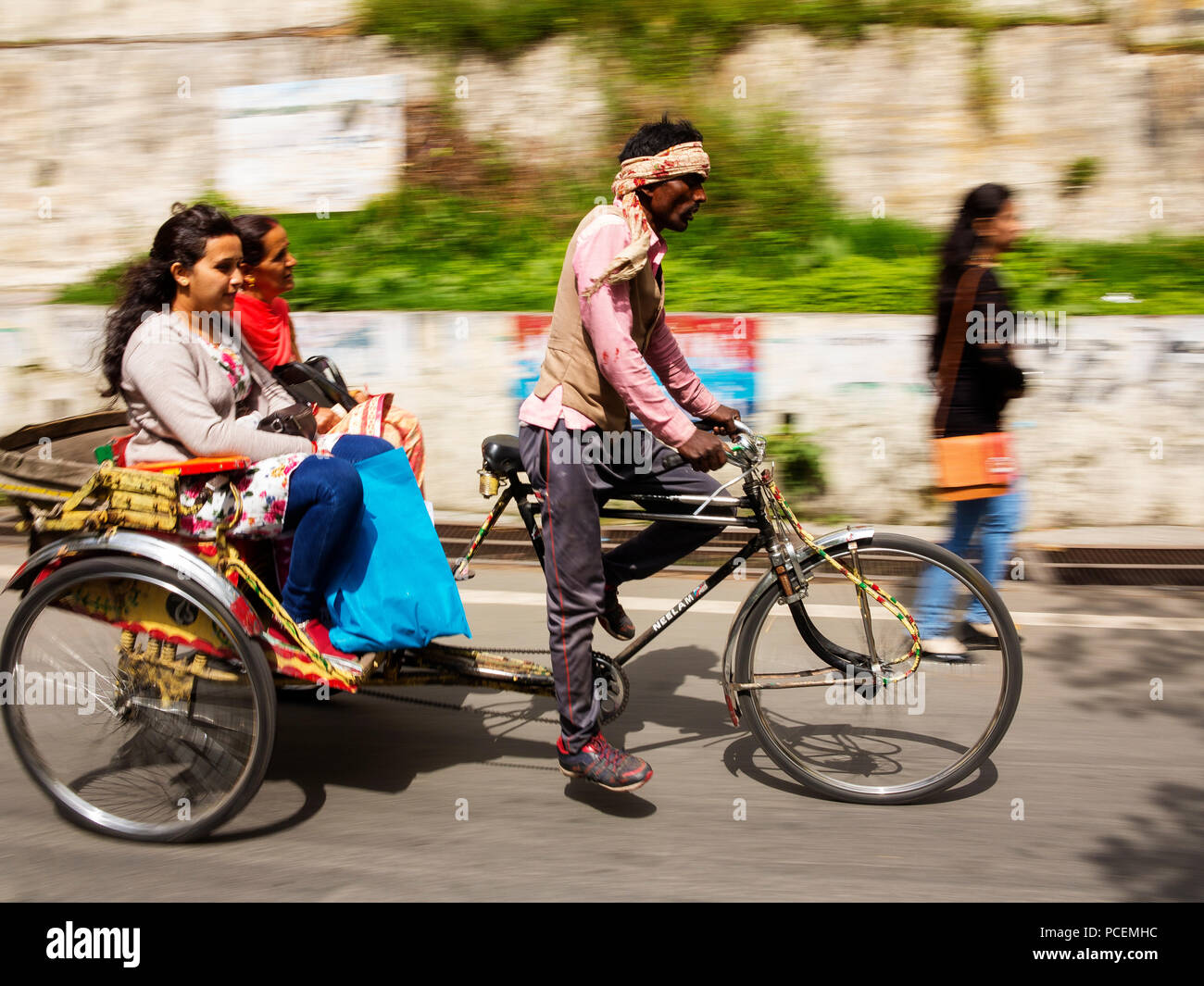 Tuk tuk ride hi-res stock photography and images - Alamy
