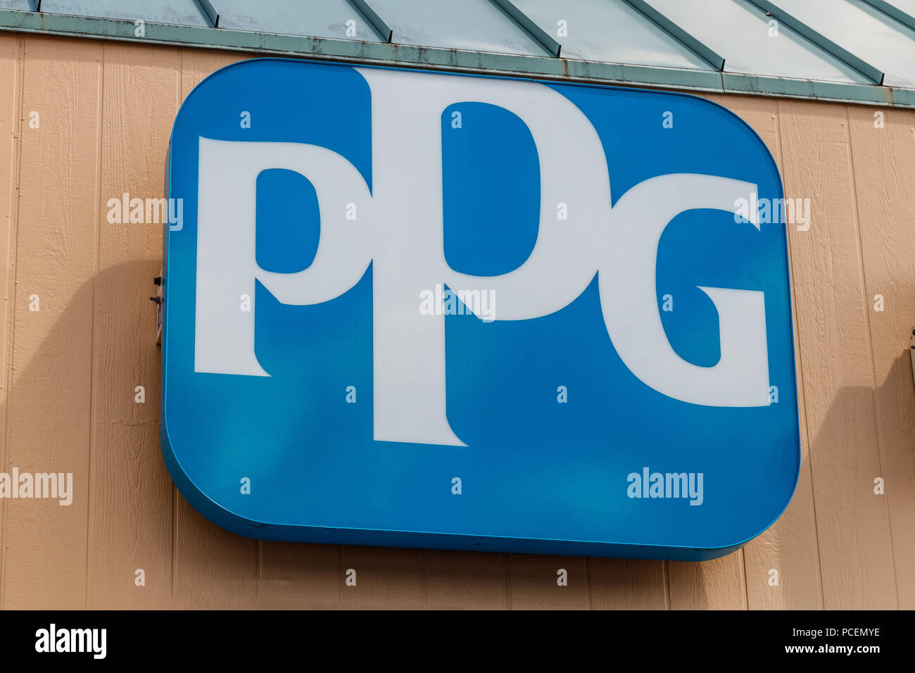 Westfield - Circa July 2018: PPG Paints retail location. PPG Industries ...