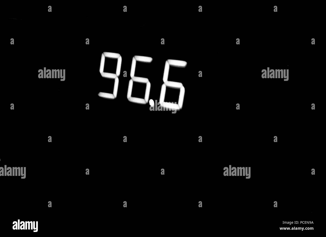 LCD screen monitor of a CD-player displaying the bpm Stock Photo - Alamy