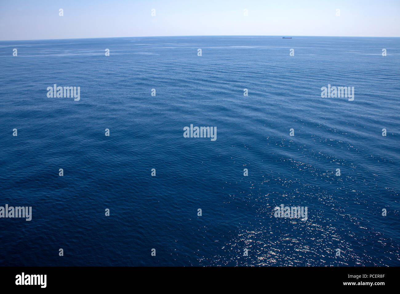 Calm sea background hi-res stock photography and images - Alamy