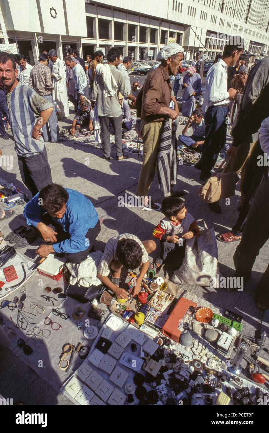 Iraq invasion kuwait 1990 hi-res stock photography and images - Alamy