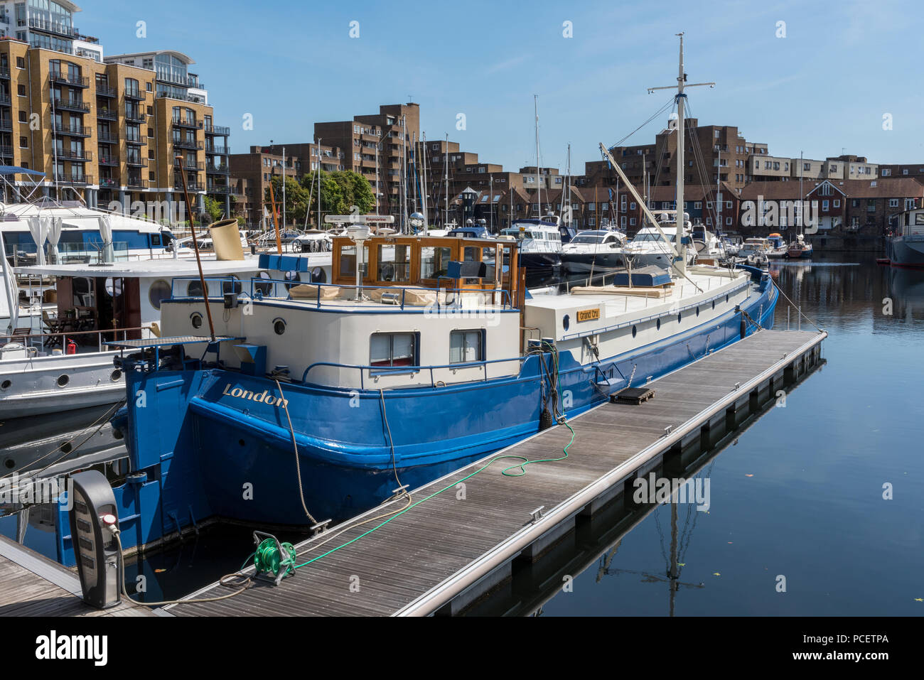 Dutch Barge High Resolution Stock Photography and Images - Alamy