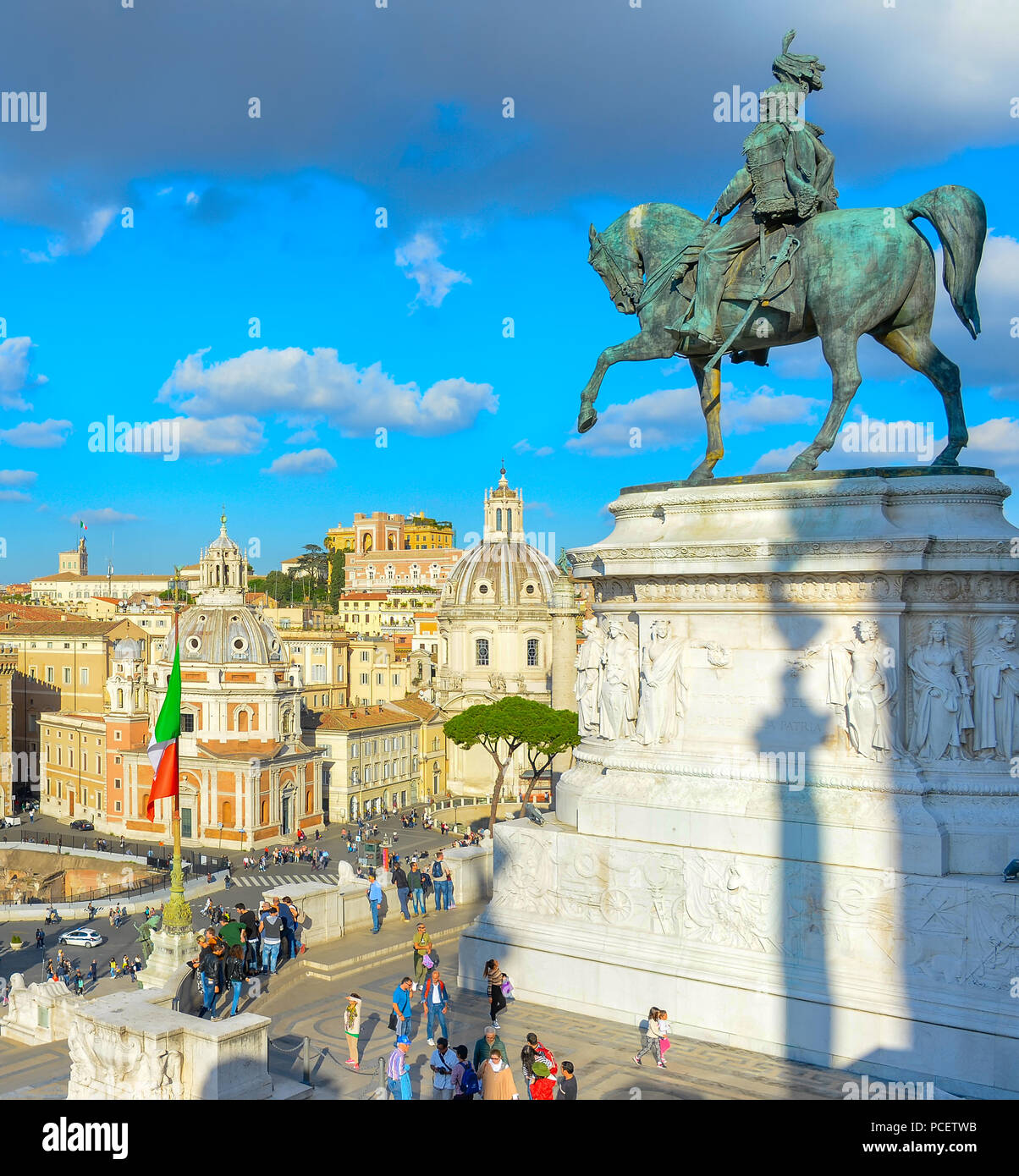 Altar of the nation rome hi-res stock photography and images - Alamy