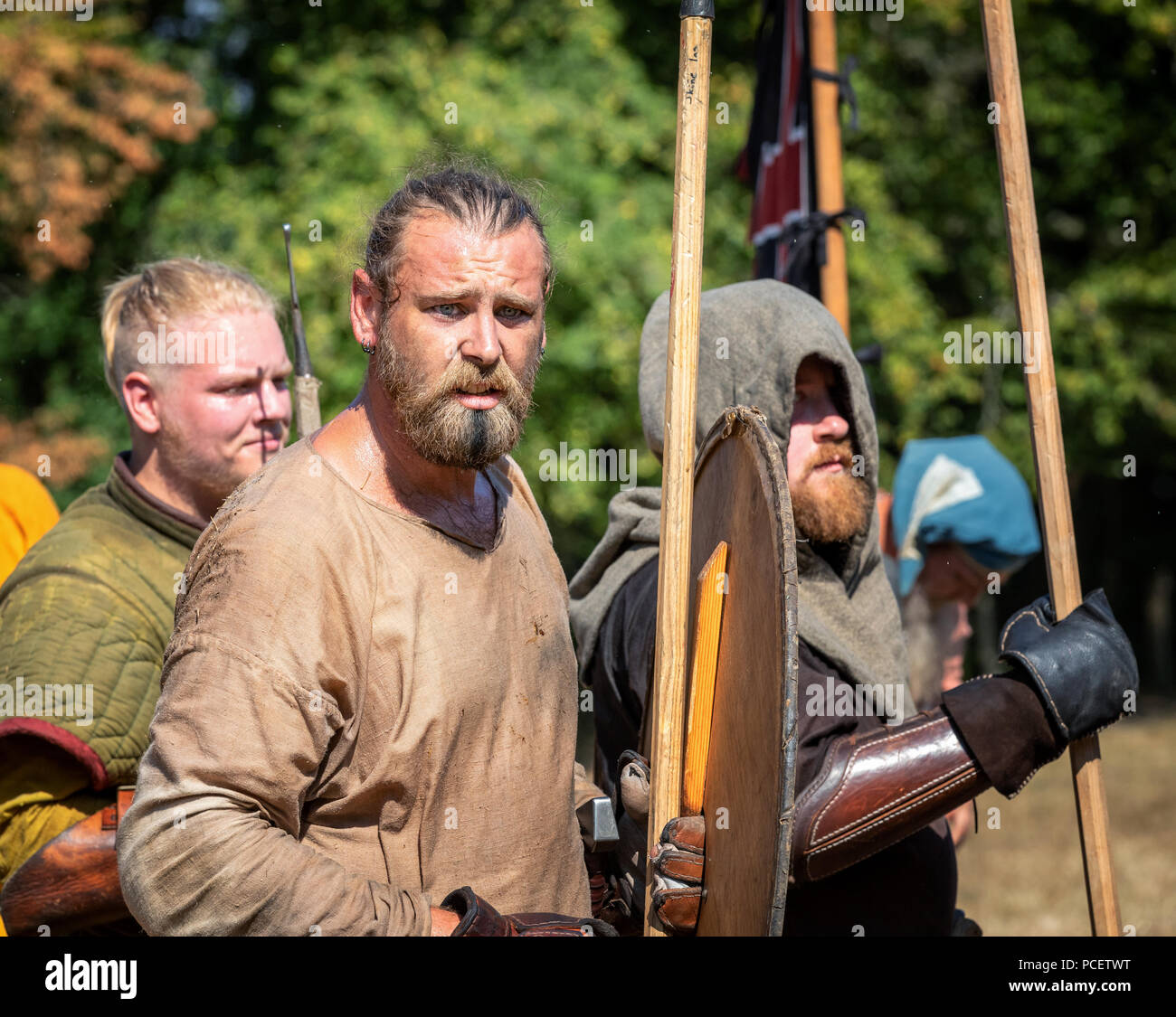 Vikings attack hi-res stock photography and images - Alamy
