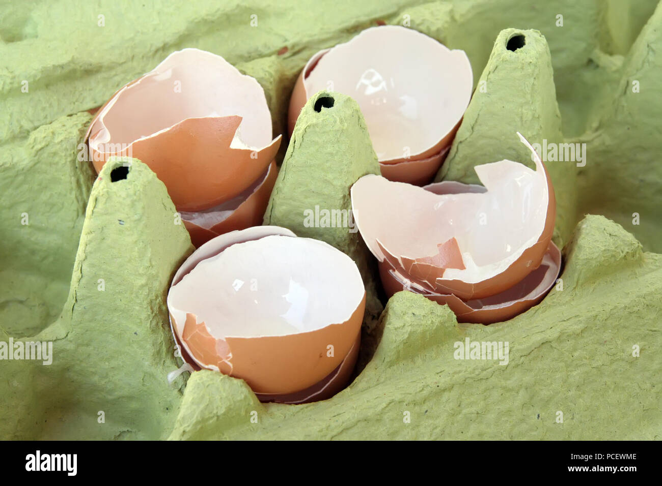 Cracked egg shells. Cracked eggs. Broken eggs Stock Photo - Alamy