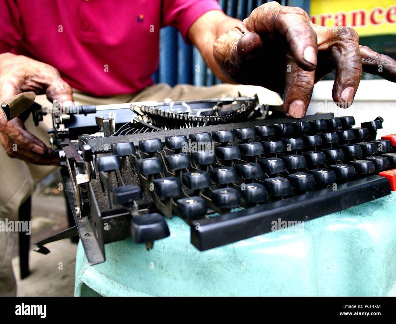 Typewriter hands close hi-res stock photography and images - Alamy