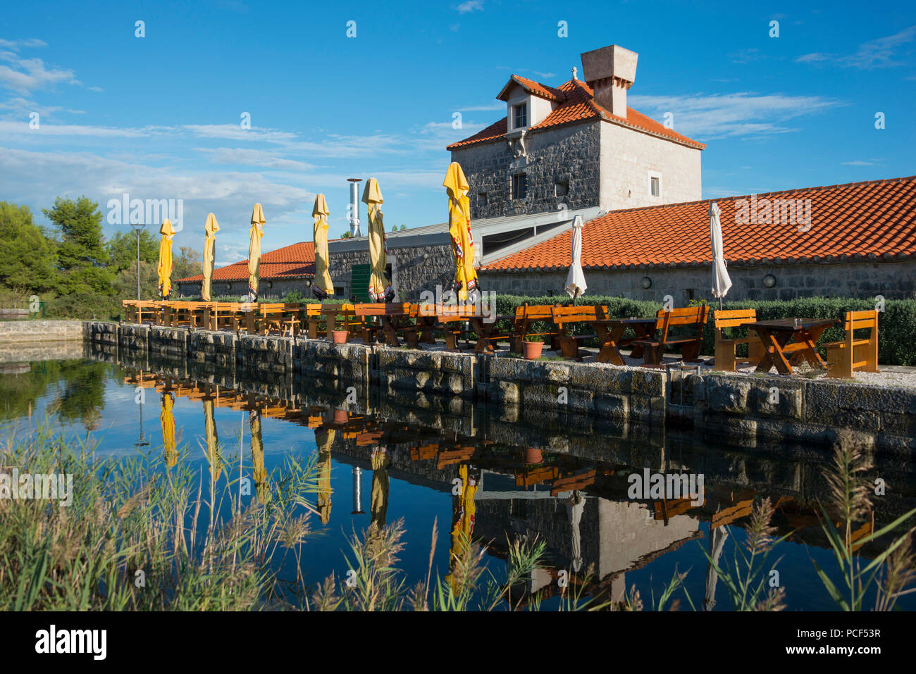 Horizontal water mill hi-res stock photography and images - Alamy