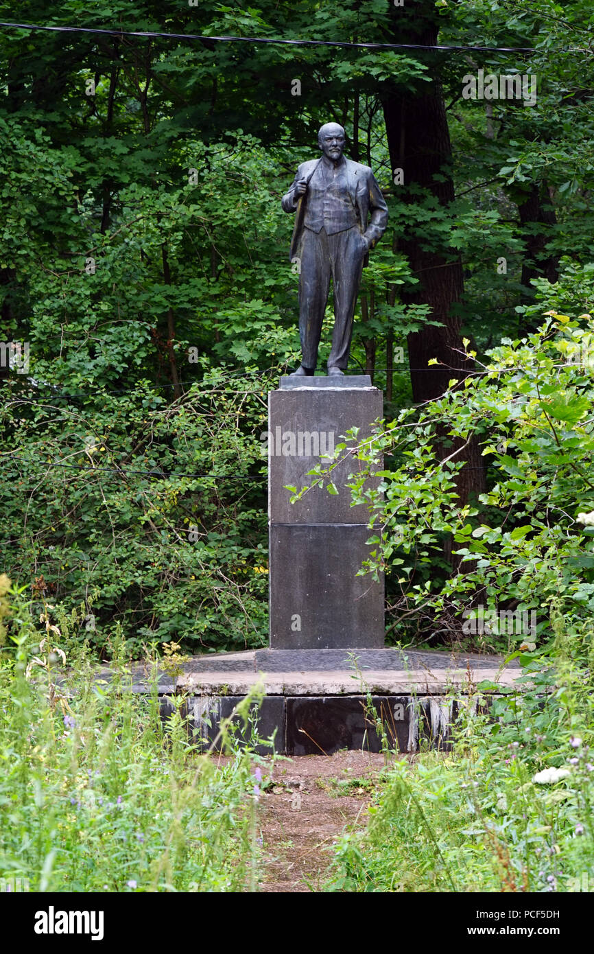 Monument of Lenin in the forest, Russia Stock Photo - Alamy