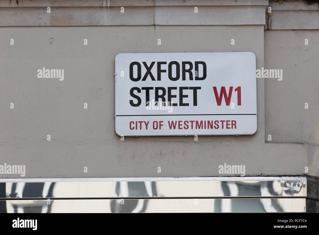 LONDON, UK - JULY 31th 2018: Oxford Street sign on a wall in central ...