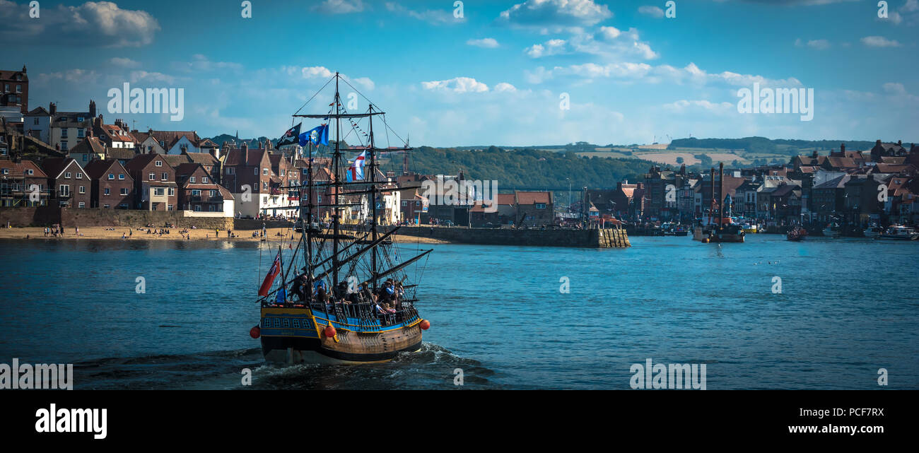 Endeavour cruise ship hi-res stock photography and images - Alamy